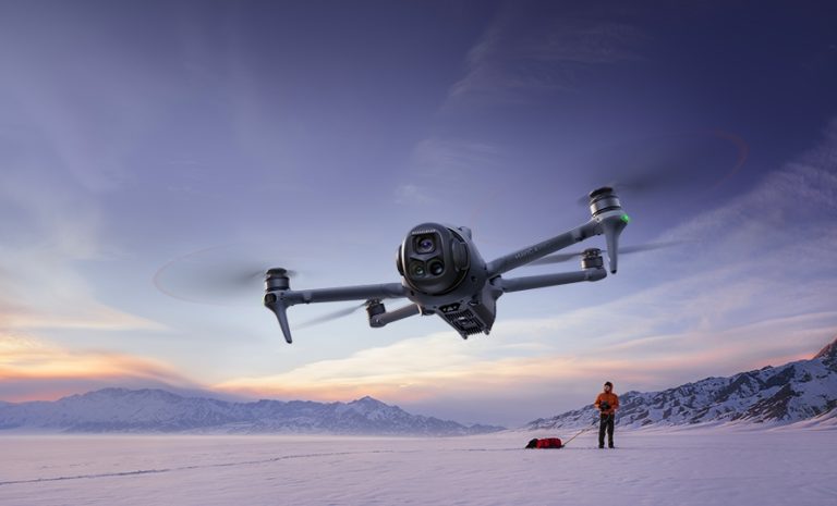 DJI Mavic 4 Pro’s Infinity Gimbal Redefines Drone Filmmaking